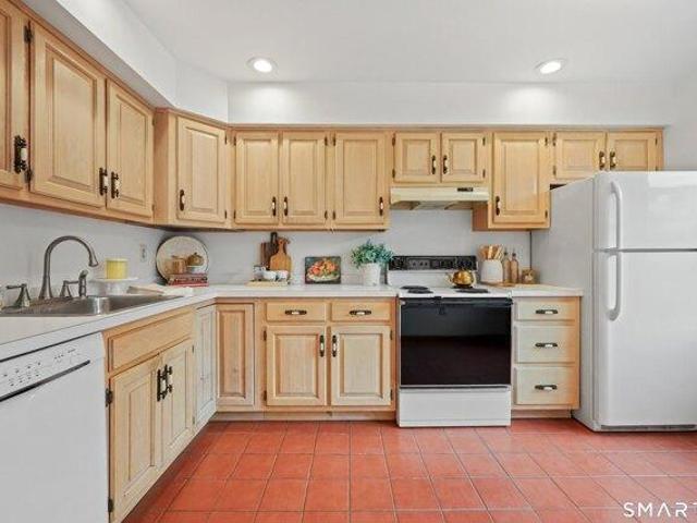 house with 1 bedroom, Monroe CT DS102728504