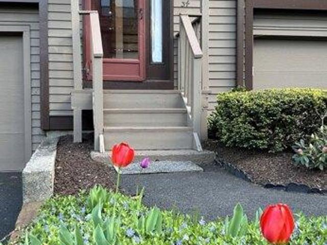 house with 1 bedroom, Monroe CT ES103072816