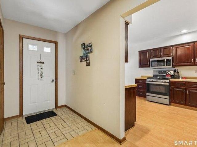 house with 1 bedroom, Monroe CT ES103187423