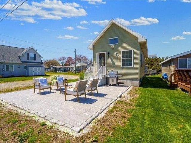 house with 1 bedroom, Narragansett RI DS102064343