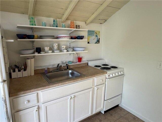 house with 1 bedroom, Narragansett RI ES103807345