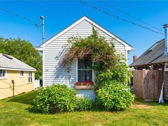 house with 1 bedroom, Narragansett RI ES105113137