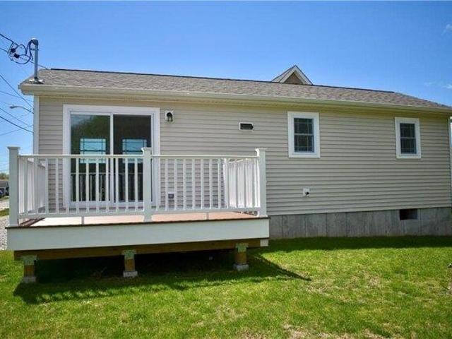 house with 1 bedroom, Narragansett RI ES105113269