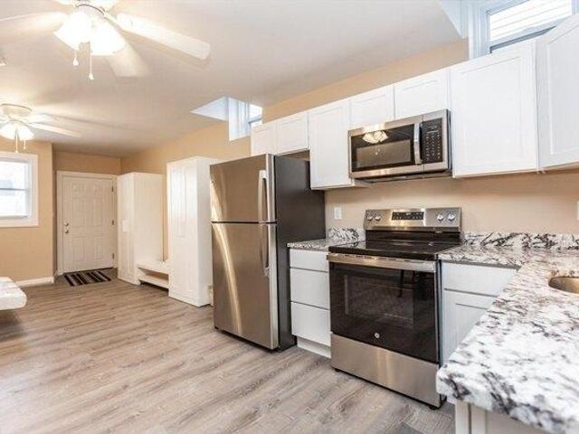 house with 1 bedroom, New Bedford MA ES104853570