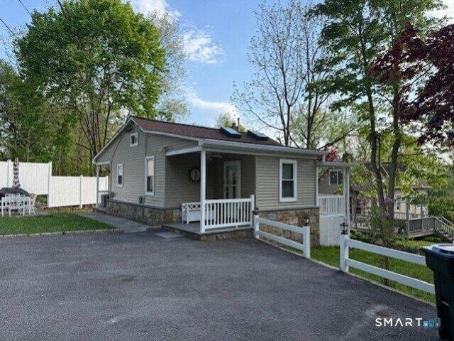 house with 1 bedroom, New Fairfield CT DS103124522