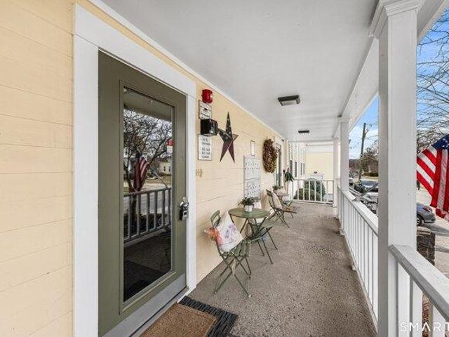 house with 1 bedroom, New Milford CT DLS102218067