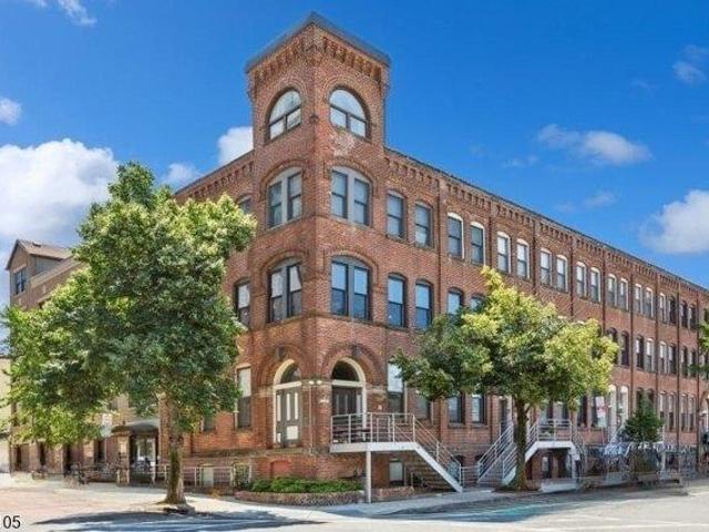 house with 1 bedroom, Newark NJ DS101998593