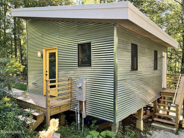 house with 1 bedroom, North Adams MA DS102447134