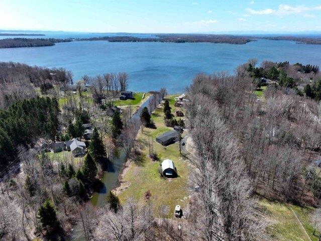 house with 1 bedroom, North Hero VT ES102823607