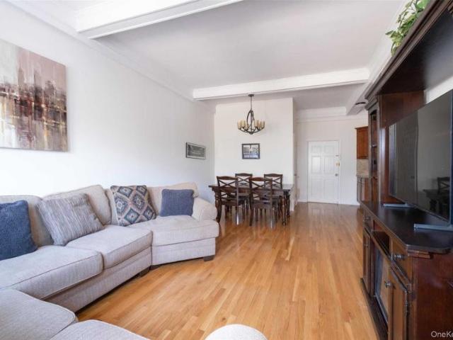 house with 1 bedroom, NY NY DLS102245727