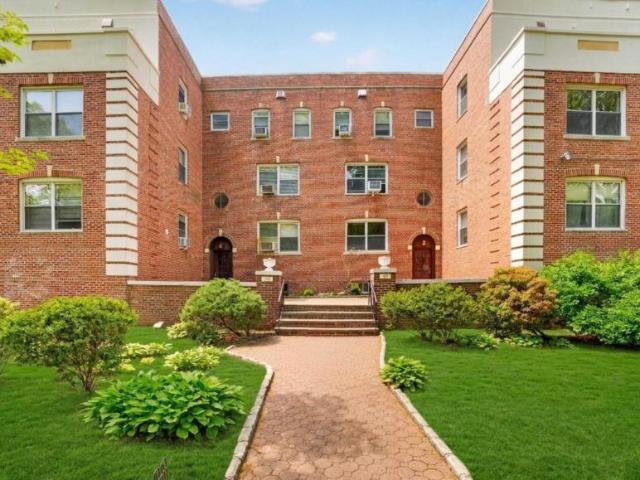 house with 1 bedroom, NY NY DLS102272114