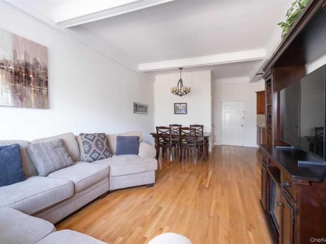 house with 1 bedroom, NY NY DS101586055