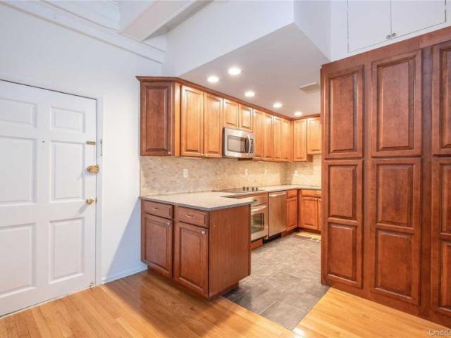 house with 1 bedroom, NY NY ES101586055