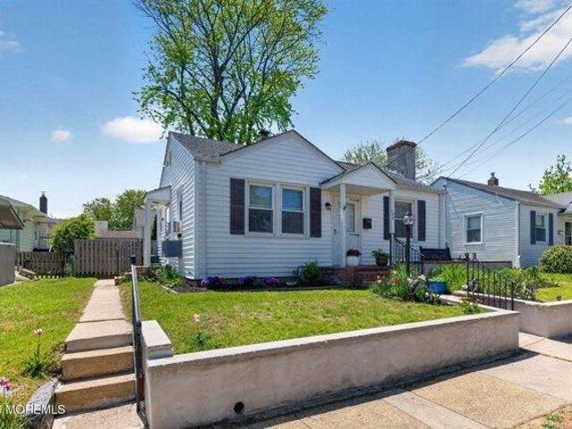 house with 1 bedroom, Ocean Grove NJ DS102559052