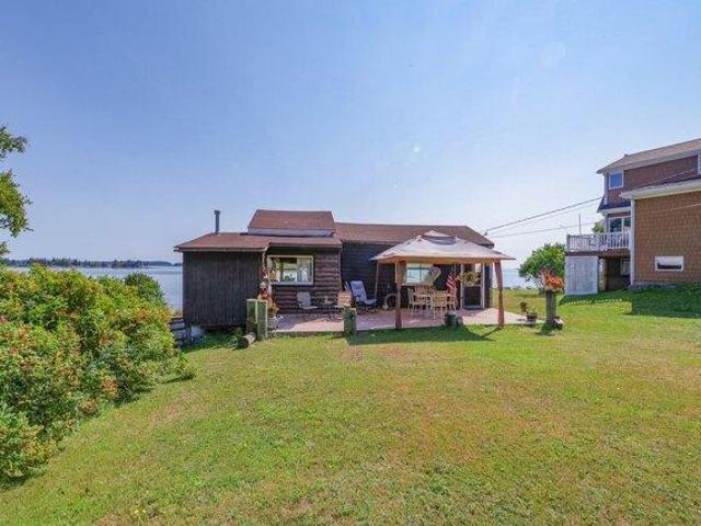 house with 1 bedroom, Owls Head ME ES105172152
