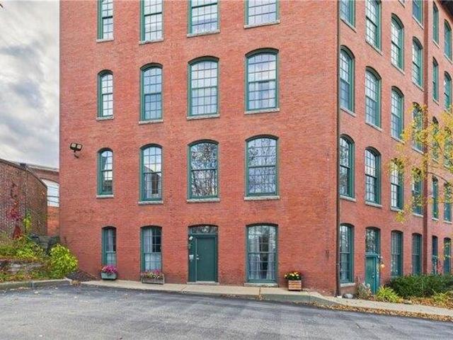 house with 1 bedroom, Pawtucket RI DLS103033962