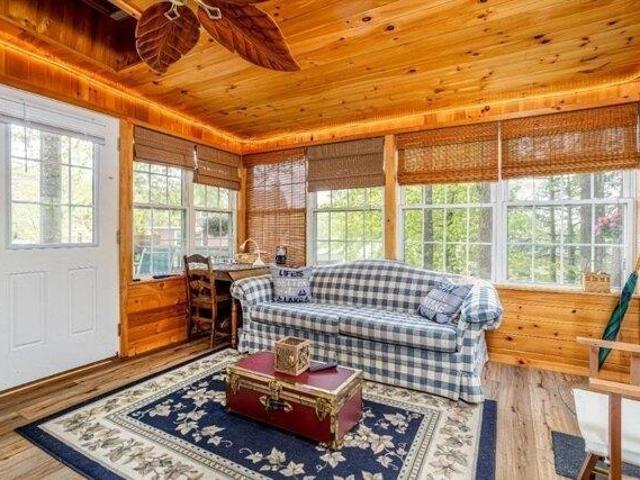 house with 1 bedroom, Phillipston MA DS103888061
