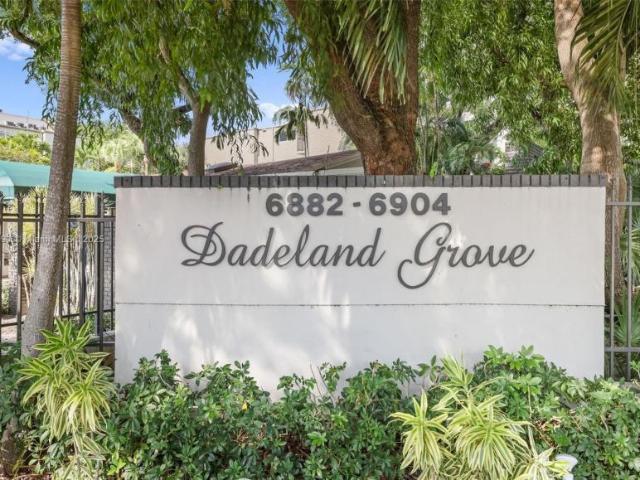 house with 1 bedroom, Pinecrest Fl FL DS102661831