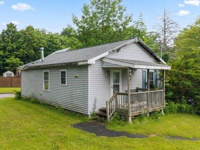 house with 1 bedroom, Pittsfield MA ES104758279