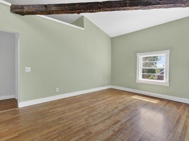 house with 1 bedroom, Portland ME ES103250126