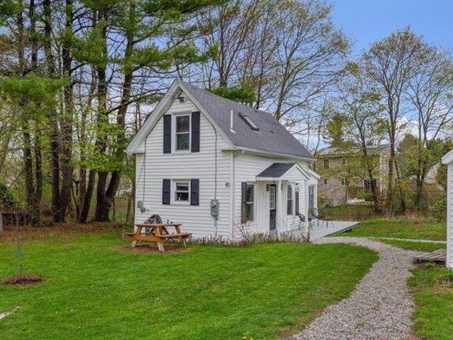 house with 1 bedroom, Portland ME ES103221981