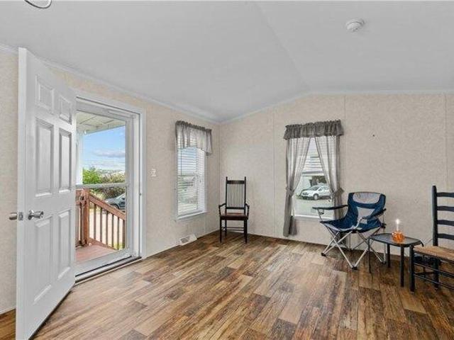 house with 1 bedroom, Portsmouth RI ES105207803
