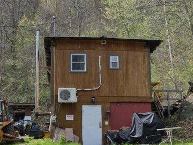 house with 1 bedroom, Putney VT ES104852186