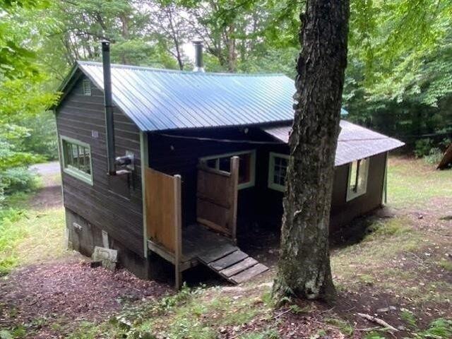 house with 1 bedroom, Readsboro VT DLS103100339