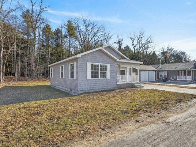 house with 1 bedroom, Scarborough ME ES104540850