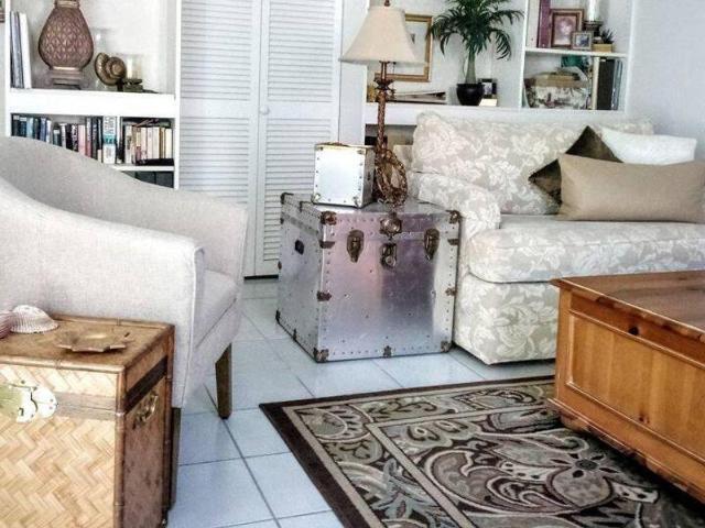 house with 1 bedroom, Sarasota FL DS101038074