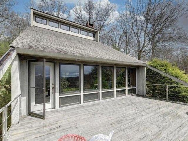 house with 1 bedroom, Sheffield MA ES102960318