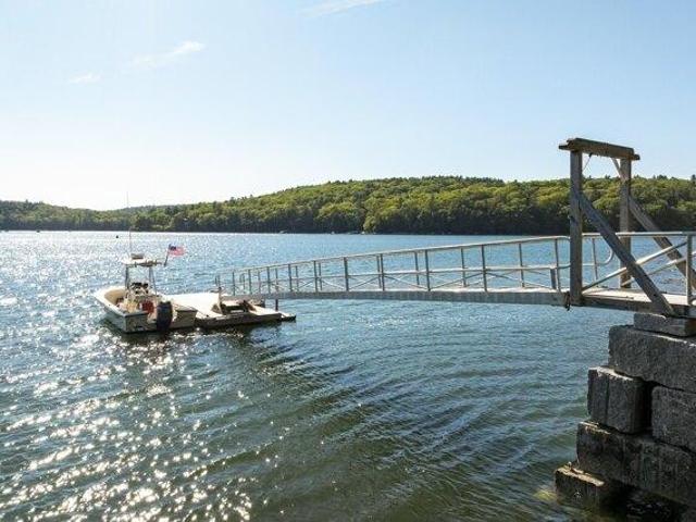 house with 1 bedroom, South Bristol ME ES103619249