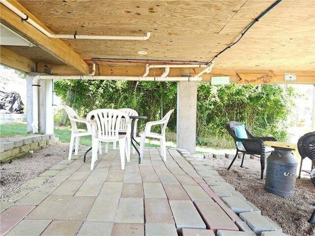 house with 1 bedroom, South Kingstown RI DS102779403
