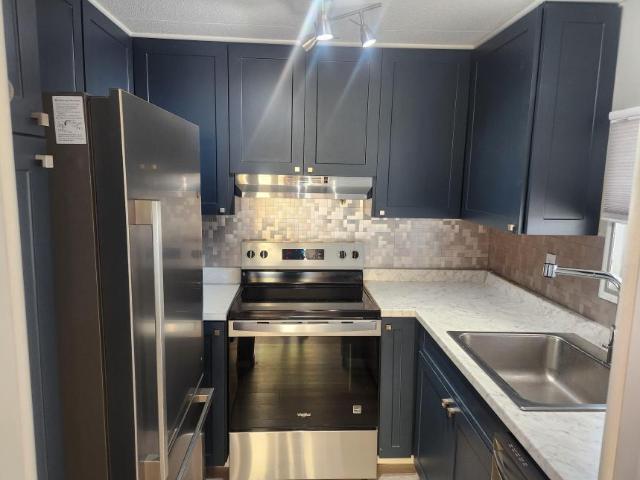 house with 1 bedroom, South Pasadena FL DLS93554795