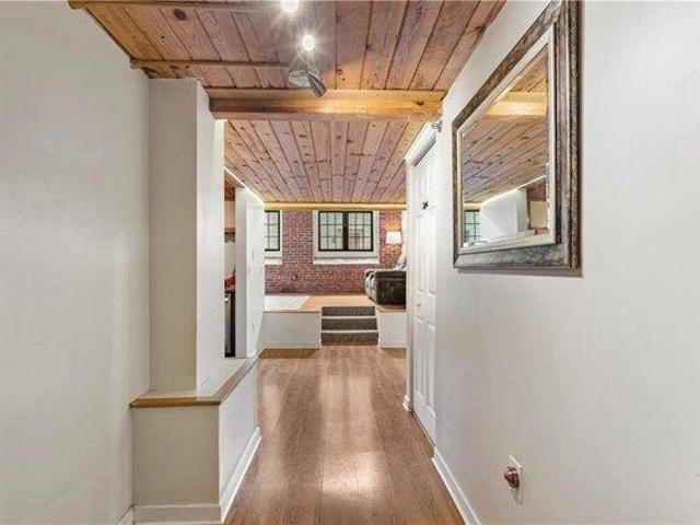 house with 1 bedroom, Smithfield RI ES103221136