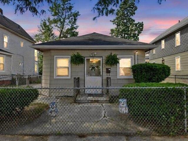 house with 1 bedroom, Springfield MA DS103442851