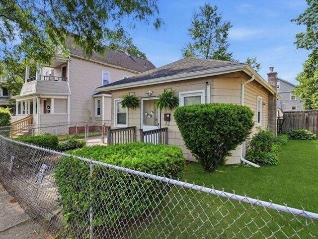 house with 1 bedroom, Springfield MA ES103442851