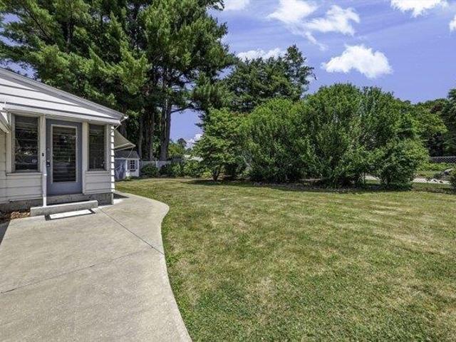 house with 1 bedroom, Springfield MA ES104265613