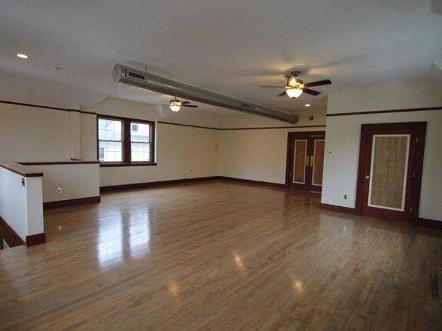 house with 1 bedroom, Springfield MA ES104811872