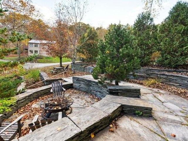 house with 1 bedroom, Stowe VT DLS101135492