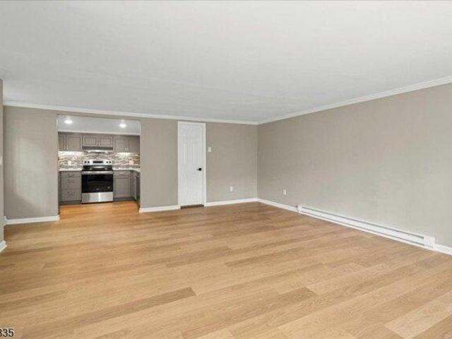 house with 1 bedroom, Stanhope NJ ES104920786
