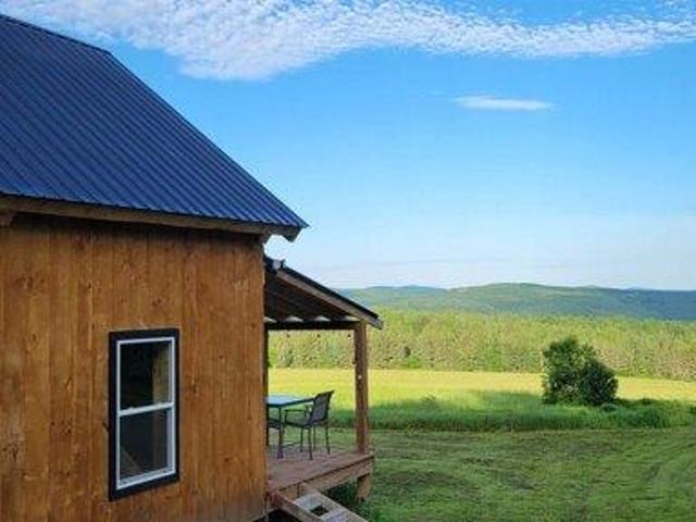 house with 1 bedroom, Stewartstown NH DLS103037296