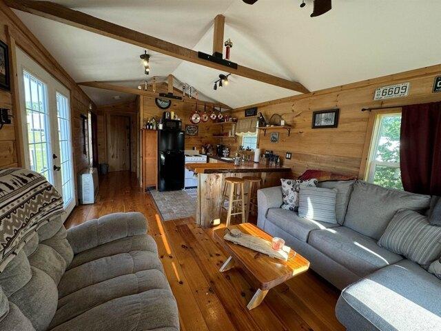 house with 1 bedroom, Stewartstown NH ES105175978