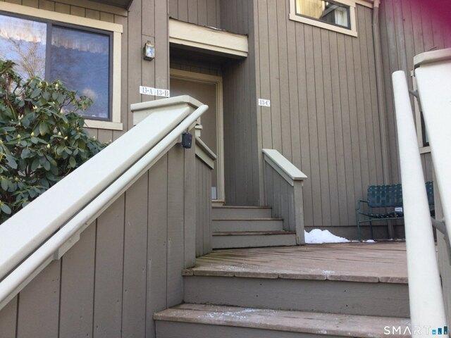 house with 1 bedroom, Stratford CT DS102825001