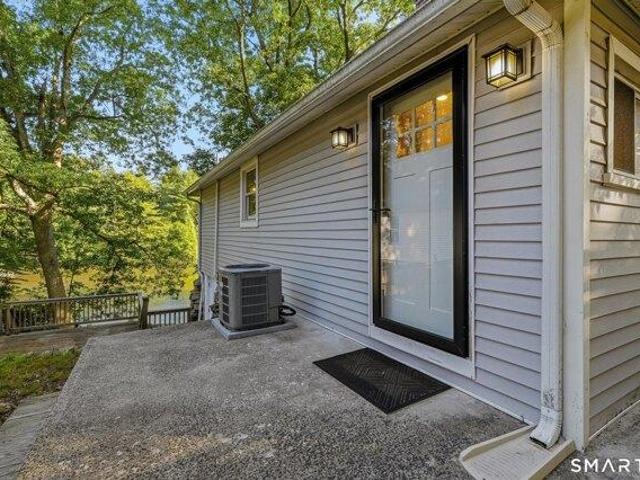 house with 1 bedroom, Stratford CT DS104298526