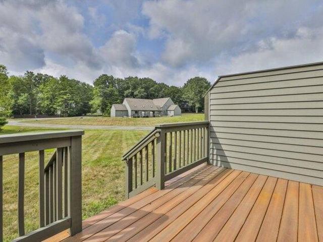 house with 1 bedroom, Stratham NH ES104851089