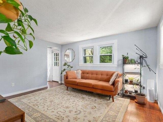 house with 1 bedroom, Sudbury MA ES103968698