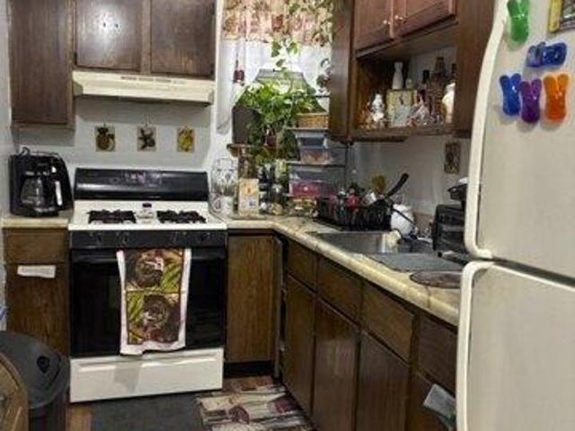 house with 24 bedroom, Hartford CT ES105158654