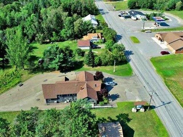 house with 24 bedroom, Oakfield ME ES105105297