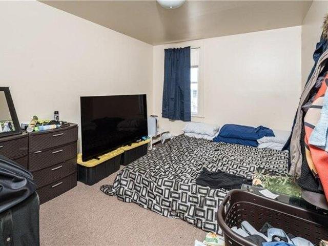 house with 24 bedroom, Lincoln RI ES102959691